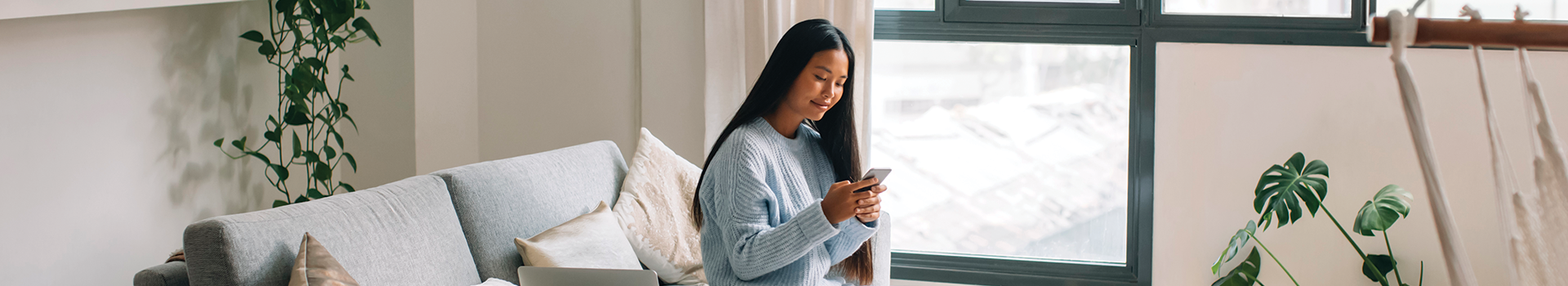 Remote Banking Hero Desktop